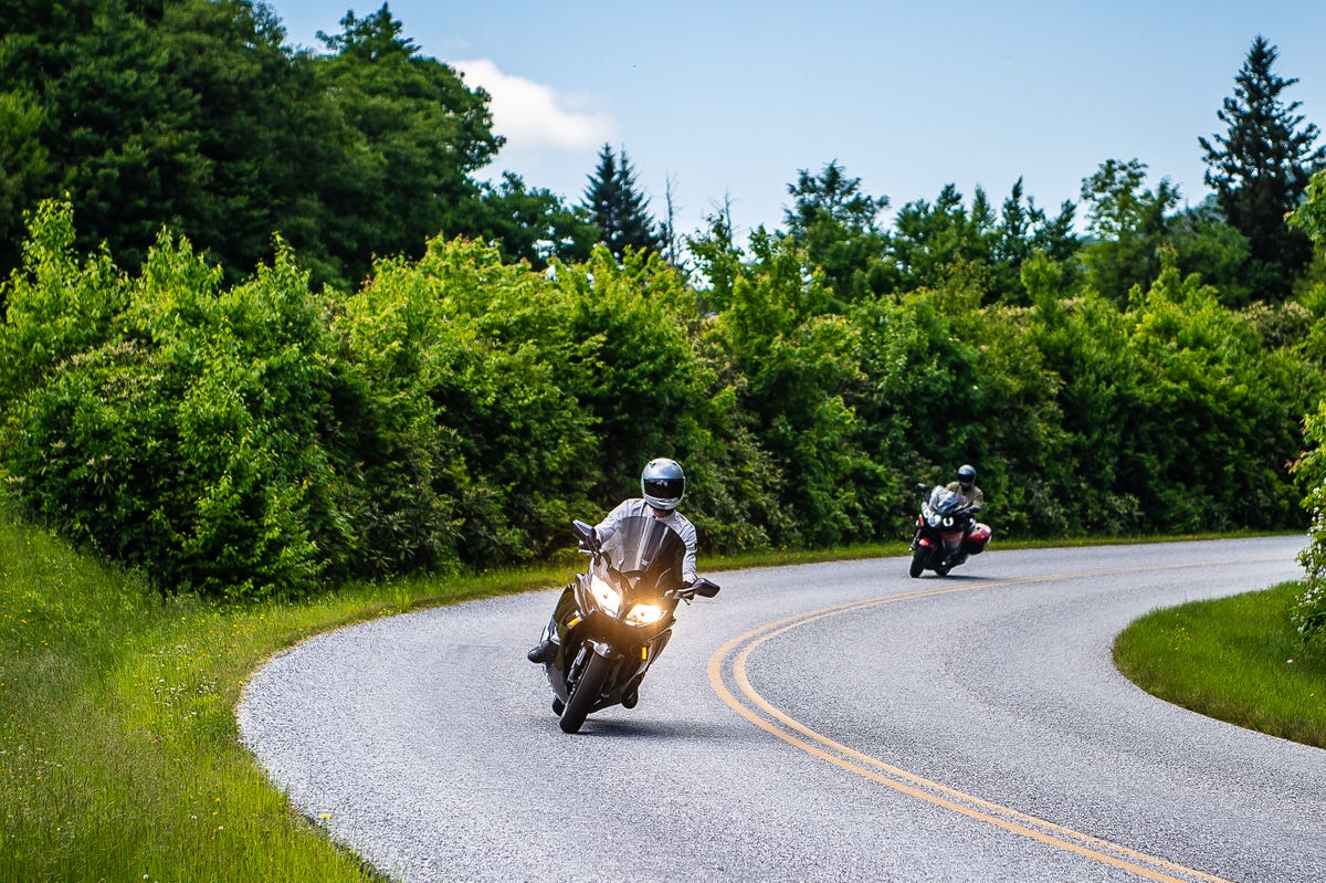 Road Harmony: How to Avoid Trouble with Motorcycle Gangs - Lockerz