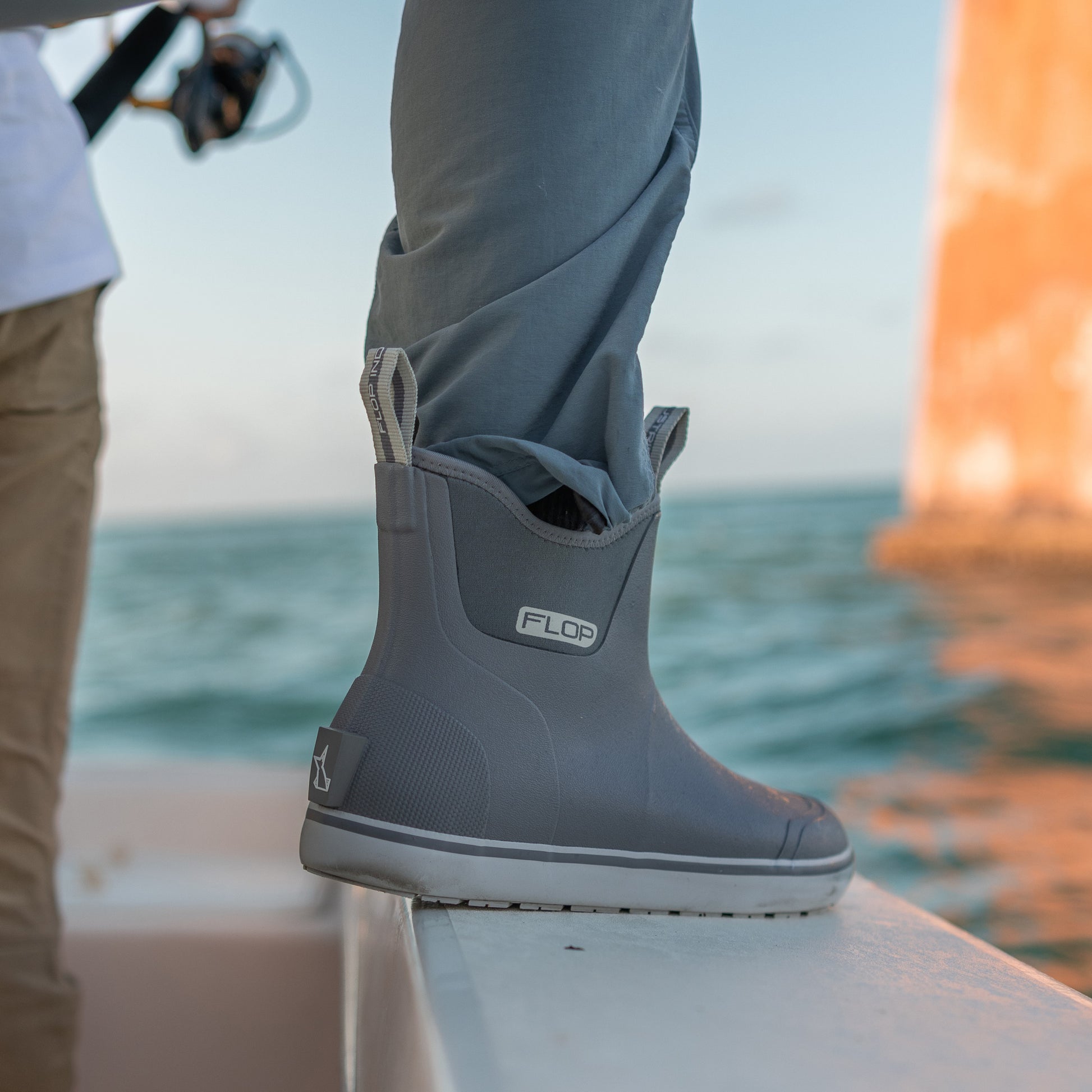 Top 4 Waterproof Fishing Boots That Will Keep Your Feet Dry All Day ...