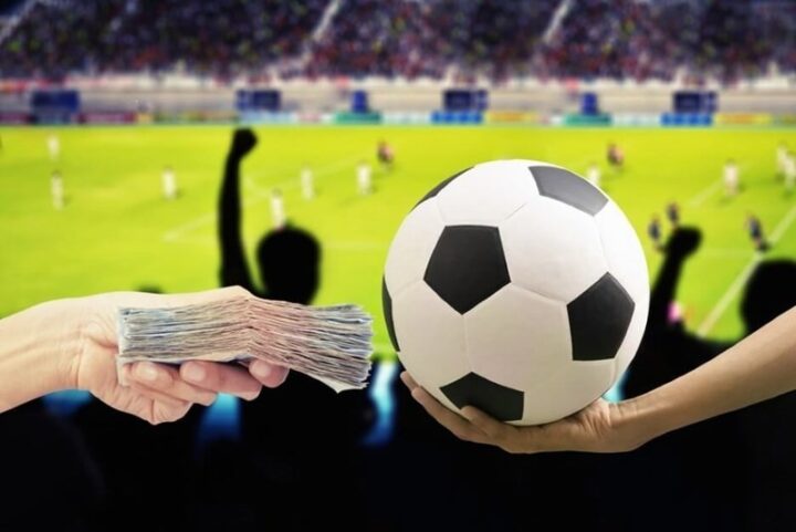 How to Build a Long-Term Football Betting Strategy - Lockerz