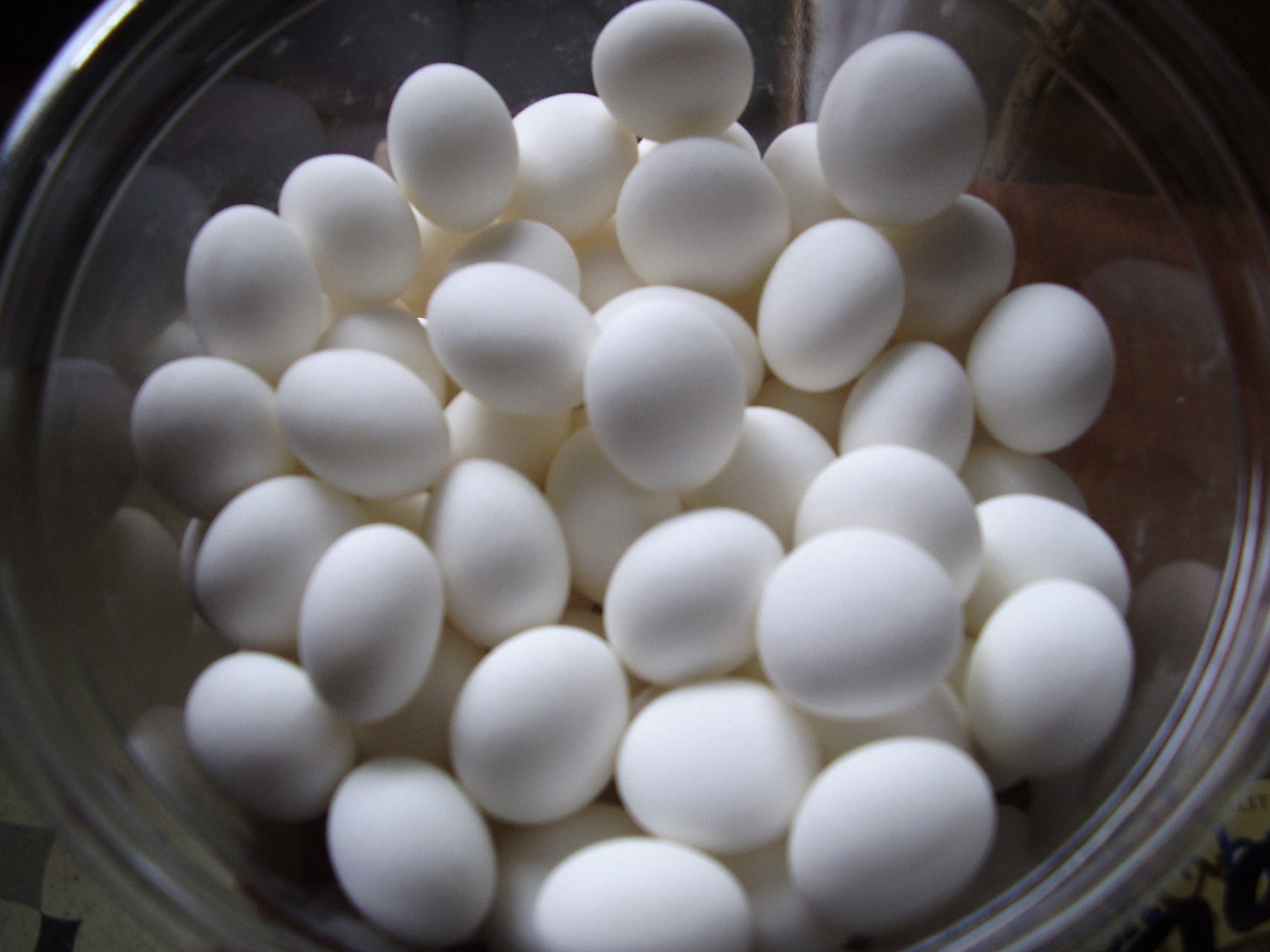Breath Mints vs. Gum - Which Lasts Longer and Works Better? - Lockerz